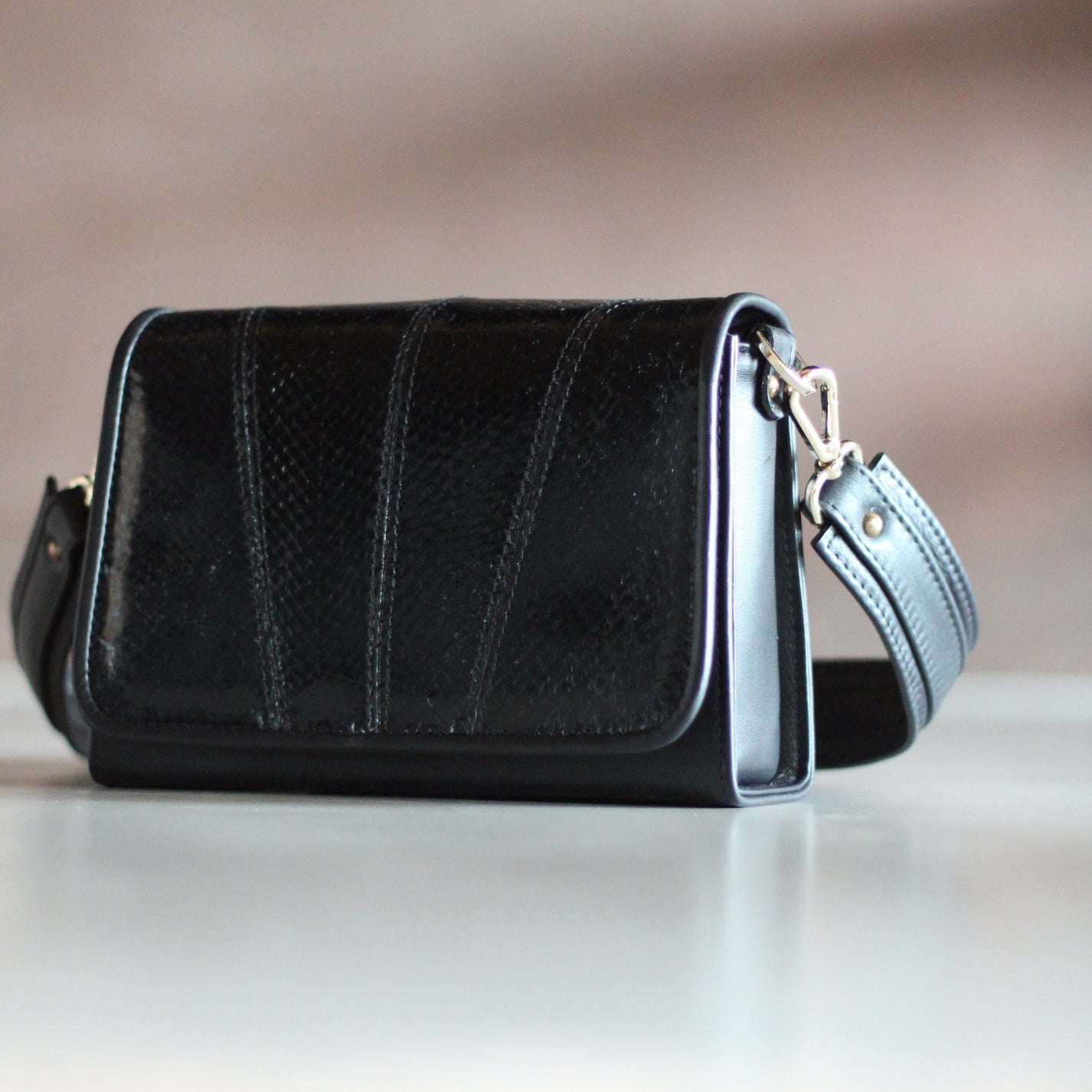 V Bag Black – Viona Blu